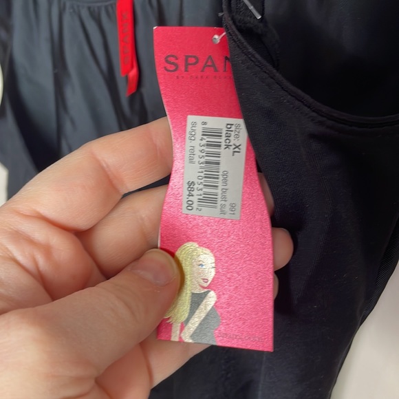 SPANX | Intimates & Sleepwear | Spanx Simplicity Open Bust Suit Xl Nwt ...